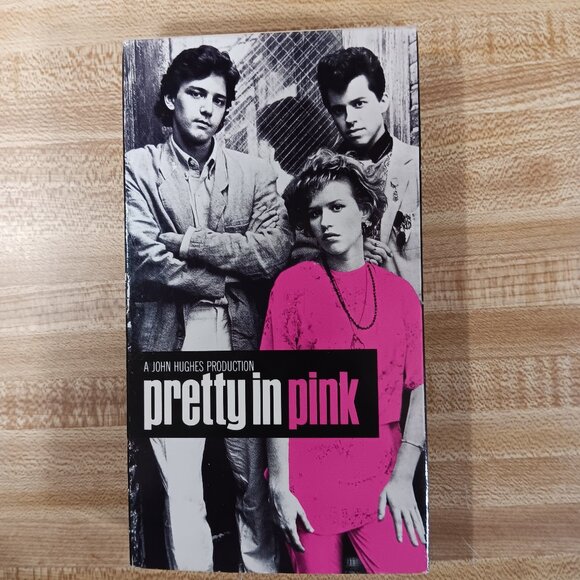 Paramount | Media | Pretty In Pink Vhs 986 Molly Ringwald Harry Stanton ...
